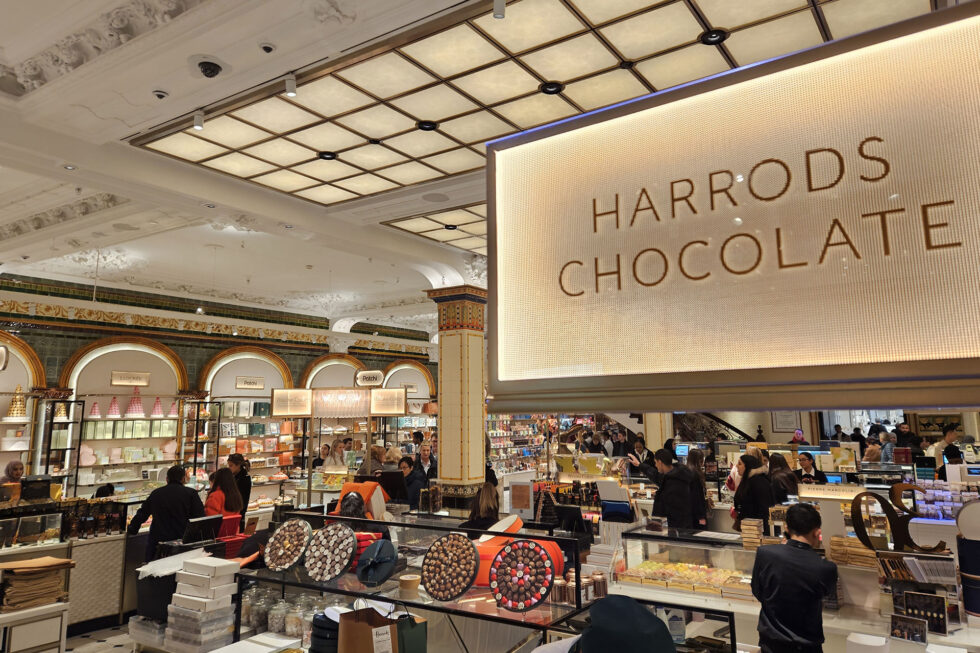 The Finest Chocolate Gifts in Harrods | Plate & Place